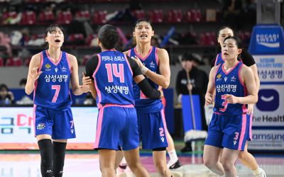 [WKBL] '4Q 폭발' 삼성생명, '4Q 굴욕' BNK썸 꺾고 PO 첫 승 '1승2패' : ZUM 뉴스