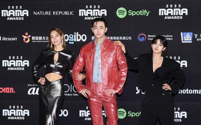 [Ms포토] 안현모-남윤수-아이키 '마마어워즈 빛나는 3MC' : ZUM 뉴스