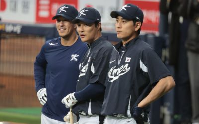 'MLB 시범경기 대신 WBC 출전' 에드먼 "어머니의 나라 자랑스럽다" : ZUM 뉴스