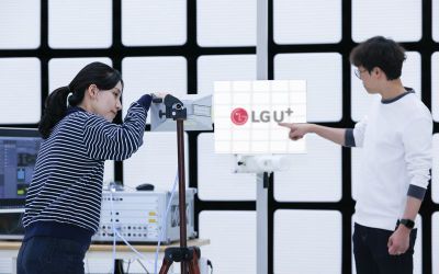LG U+, 6G 위한 차세대 ‘거울’ 기술 검증 성공 : ZUM 뉴스