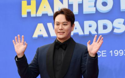 [포토] 김용준 '오랜만에 어워즈 참석' : ZUM 뉴스