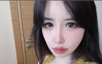 [SCin스타] 박봄, '이민호 내 남편' 셀프열애 횡설수설 2주만 SNS 재개 : ZUM 뉴스