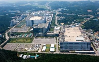 LGD, 2Q 영업손실 8815억원…강도 높은 재고 조정 원인 : ZUM 뉴스