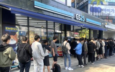 편의점 큰 손으로 뜬 게임 팬덤…GS25, 블루 아카이브빵 200만개 판매 : ZUM 뉴스