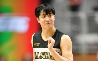 ‘친필 사인’ 담긴 KBL 올스타 24인 유니폼, 경매 진행…허웅 180만원 넘나? : ZUM 뉴스