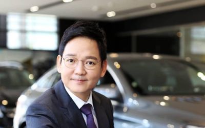 가수 김민우, 모친상 뒤늦게 알려져…민해경·최성수·김완선 등 빈소 조문 : ZUM 뉴스