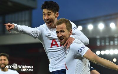 “흥민이 형 보고 싶다... 다시 같이 뛸까” 케인의 바람, EPL 역대 최고 ‘손·케 조합’ 독일에서 다시 보나 : ZUM 뉴스