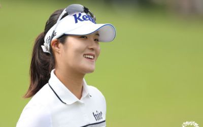 마침내 우승과 첫 키스…KLPGA투어 샛별 된 스무 살 김민별 : ZUM 뉴스