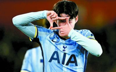 '45분만에 1골 2도움' 손흥민, EPL 16라운드 베스트11 선정 : ZUM 뉴스