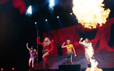 “꿈만 같은 15주년”...2NE1, ‘웰컴 백’ 서울 공연 성료 : ZUM 뉴스