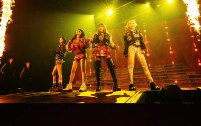 2NE1, 일본 도쿄 공연 성료...데뷔 15주년 亞 투어 반환점 : ZUM 뉴스