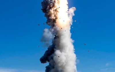 中, 44년 만에 발사한 ICBM 사진 하루 지나 공개 : ZUM 뉴스