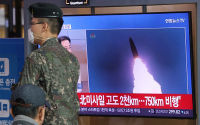 美 'B-1B' 2대, 한반도 날자…北 서해상 탄도미사일 또 쐈다 : ZUM 뉴스