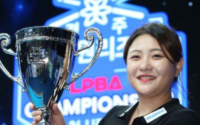 'LPBA 2승' 김민아 "당구 반대한 아버지, 지금은 가장 열렬한 팬 됐죠"(인터뷰) : ZUM 뉴스