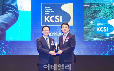한화리조트, 12년 연속 KCSI 1위 수상 ‘쾌거’ : ZUM 뉴스