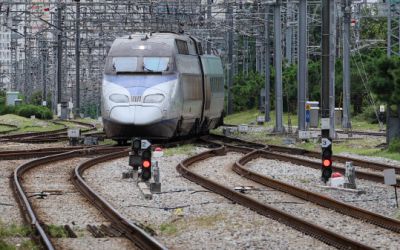 서울행 KTX-산천, 경북 경주시 안강역서 1시간여 지연 : ZUM 뉴스