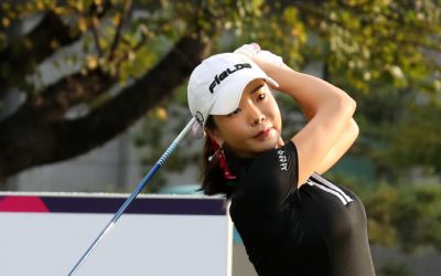 3년 쉬고 나온 안신애, JLPGA Q스쿨 첫날 공동 4위 : ZUM 뉴스