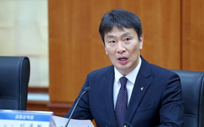 이복현 "ELS 약관 나도 어려워…노인들에게 권유 온당하나" : ZUM 뉴스