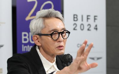 '고독한 미식가' 마츠시게 유타카 "유재명 캐스팅, 이 영화의 가장 큰 성과"[BIFF] : ZUM 뉴스