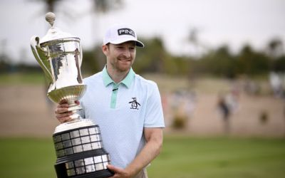 ‘나무도 도왔다’…프로 10년·187경기 만에 PGA 첫 우승한 캠벨 : ZUM 뉴스