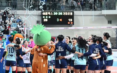 [사진]GS칼텍스,'IBK기업은행에 셧아웃 승리' : ZUM 뉴스