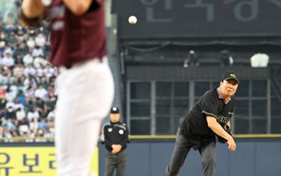[사진]KBO 레전드 선동열,'올스타전 시구' : ZUM 뉴스