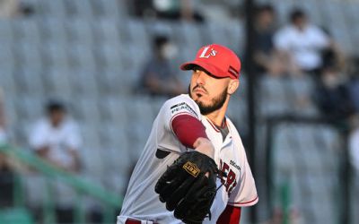 [사진]역투하는 SSG 모리만도 : ZUM 뉴스