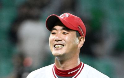 "MLB 월드투어...후배들 기회 뺏는 게 아니라면 참가" ML 출신 에이스, 야구 인기와 후배 성장을 생각하다 [오!쎈 이슈] : ZUM 뉴스
