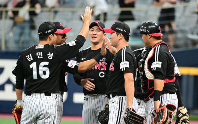 3실책 하고도 역전승, 뒷심의 추격자 LG…SSG 떨고 있나 : ZUM 뉴스