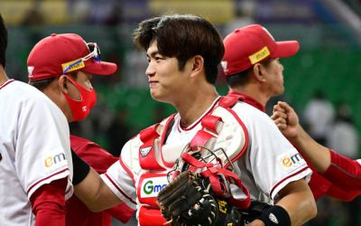 SSG, 김광현-김민식 배터리 호흡…키움, 1번 김준완 LF-2번 이용규 DH [KS1] : ZUM 뉴스