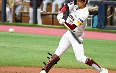 WBC에서 돌아온 이정후, KIA 특급신인 상대 초구 안타 “오랜만에 고척돔 좋아” [오!쎈 고척] : ZUM 뉴스