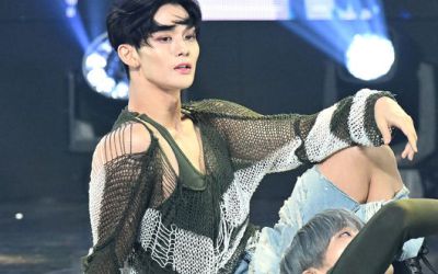 [사진]CIX 배진영,'멋진 눈빛' : ZUM 뉴스