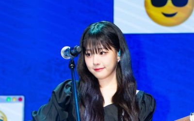 [사진]QWER 히나,'아이돌로 돌아온 냥뇽녕냥' : ZUM 뉴스