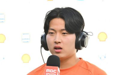 고졸 신인이 데뷔전부터 QS 승리라니…KBO 43년 역사상 5번째, 한화 조동욱 "최재훈 선배님 미트밖에 안 보였다" : ZUM 뉴스