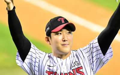 [사진]손주영, 준PO 5차전 데일리 MVP : ZUM 뉴스