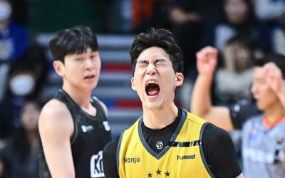 [사진] 정호영, 짜릿한 3점슛 포효 : ZUM 뉴스