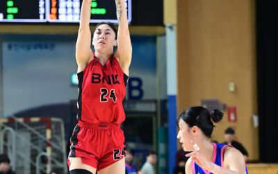 [사진]BNK 김소니아, '3점슛도 문제없어' : ZUM 뉴스