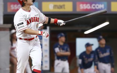SSG 최정 시즌 27·28호 홈런…선두 노시환 3개 차로 추격(종합) : ZUM 뉴스