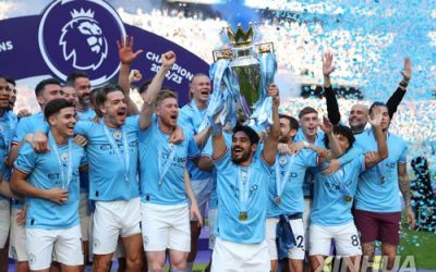 EPL 트로피는 어디로…11일 리버풀-맨시티 '1·2위 대격돌' : ZUM 뉴스