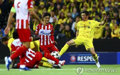 즈베즈다, UCL PO 1차전 1-2로 져…황인범은 어시스트 작성 : ZUM 뉴스