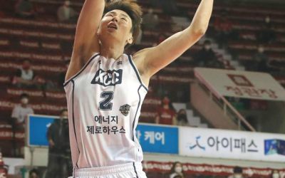 병역의무 마친 '예비역 농구스타'들... KBL 2라운드 판도 흔들 변수로 : ZUM 뉴스
