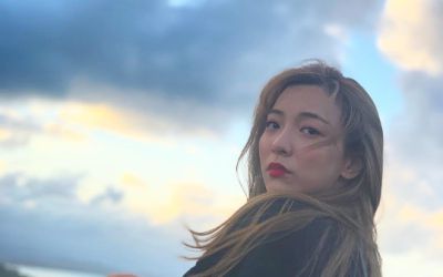 루나, 스킨톤 수영복→레드 립스틱으로 섹시 모드 ing : ZUM 뉴스