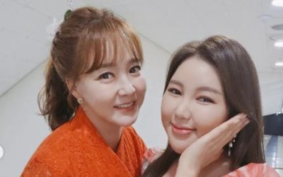 송가인, 44kg 그런지 너무 말랐네..금잔디와 미모의 트롯 퀸 : ZUM 뉴스