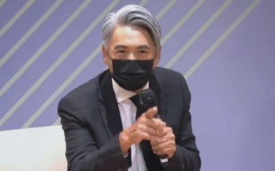 주윤발, 제28회 BIFF 참석..양조위 이어 올해의 아시아영화인상 수상 : ZUM 뉴스