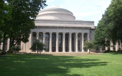 SKT, MIT와 AI 산업 응용 방안 공동 연구 : ZUM 뉴스