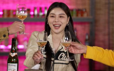 에일리, ‘BYOB’ 출격 ♥︎최시훈과 러브스토리 최초 공개 : ZUM 뉴스