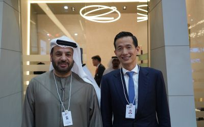 김동관 부회장, 'UAE 최대 방산기업' EDGE와 머리 맞댔다 : ZUM 뉴스