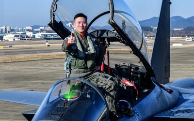 2024년 공군 최우수 조종사에 F-15K 조성민 소령…"어떠한 임무도 최선 다해 완수" : ZUM 뉴스