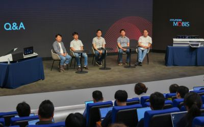 [르포]"디스플레이가 들락날락"…현대모비스, 자율주행 시대 '비장의 무기' 꺼냈다 : ZUM 뉴스