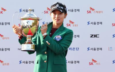 박현경, 준우승 9번 징크스 깨고 910일 만에 통산 4승 [KLPGA] : ZUM 뉴스